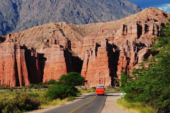 Full-Day Tour Cafayate Calchaqui Valleys With Wine - Meeting and Pickup Details