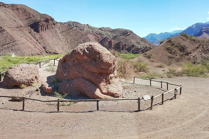 Full-Day Tour Cafayate Calchaqui Valleys With Wine - The Scenic Route: Lerma Valley and Río De Las Conchas