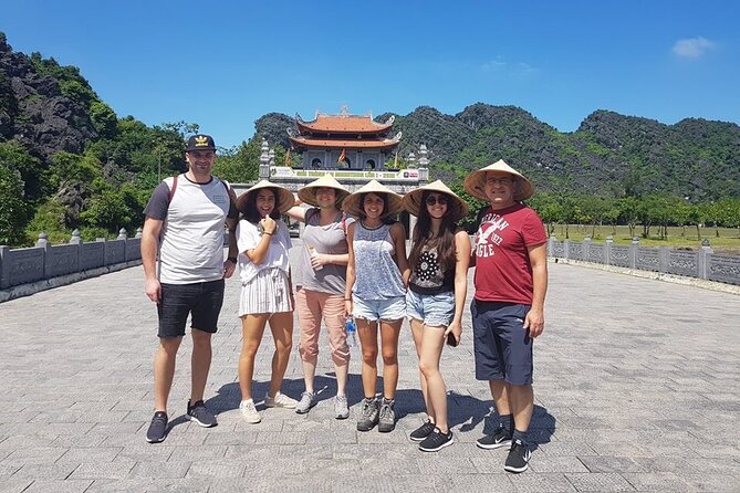 Full-Day Tour Hoa Lu, Tam Coc Boat Trip and Mua Cave - What Sets This Tour Apart?