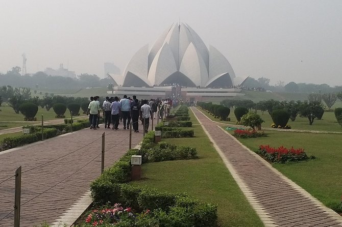 Full Day Tour of Delhi With Guide & Entrances - The Pacing and Duration