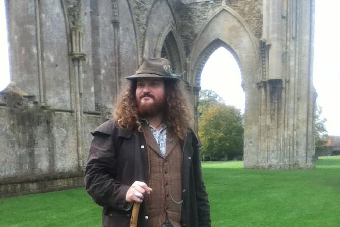 Full-Day Tour of Glastonbury - Discovering Chalice Well