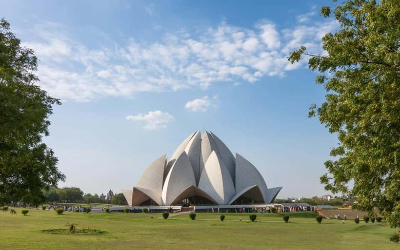 Full Day Tour of Old & New Delhi with India Iconic Red fort - The Value and Who Will Love It