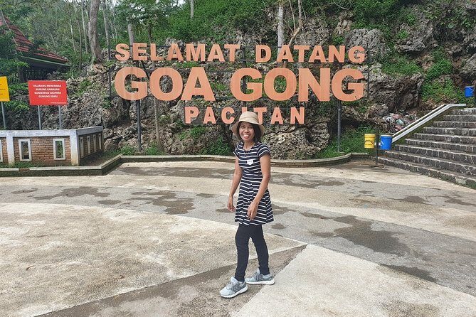 Full Day Tour Pacitan-East java departure from Yogyakarta:Beaches,cave,and River - Based on Review Insights