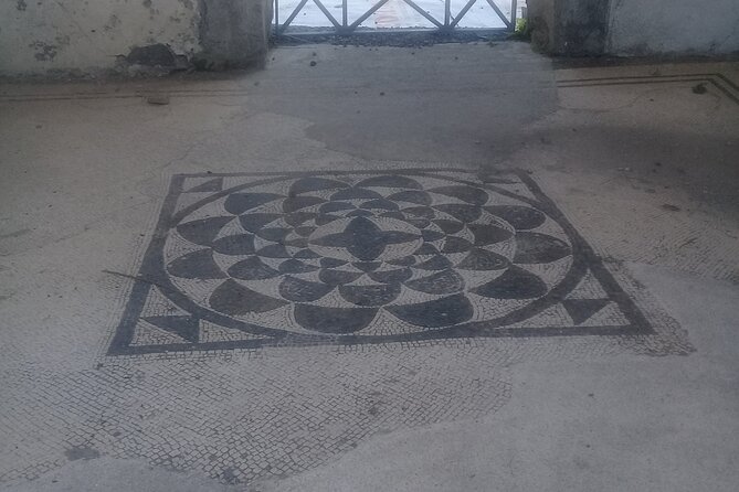 Full Day Tour Pompeii–Sorrento -Positano - Included Amenities and Services