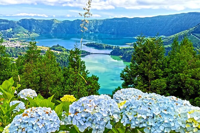 Full Day Tour Sete Cidades & Lagoa Do Fogo With Lunch - Tour Overview and Highlights