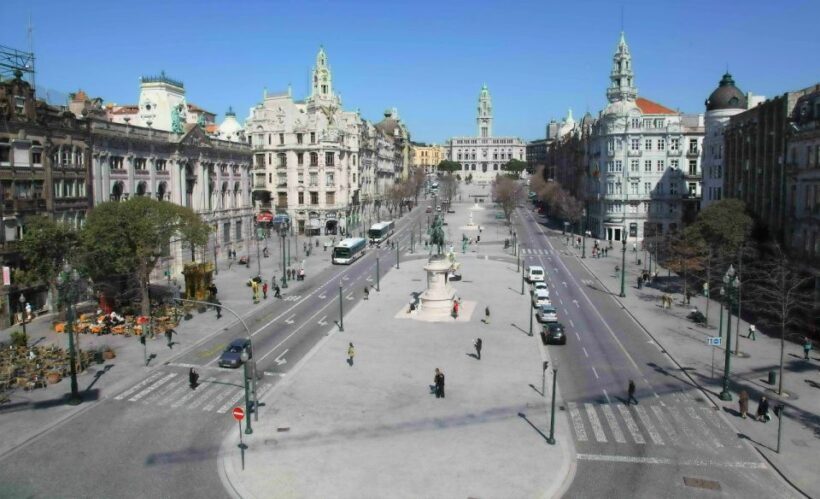 Full-Day Tour to Porto from Santiago de Compostela - FAQ