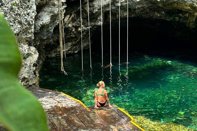 Full Day Tour to Tulum Cenote and Swim with Turtles in Akumal - Exploring Tulums Ruins and the Historic Arcadia
