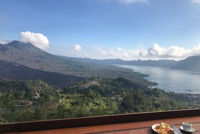 Full Day Ubud and Kintamani Tour - Transportation and Group Size