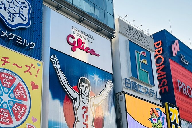 Full Day Walking Tour in Osaka Castle Temples and Ukiyoe - Wandering Through Nakanoshima Park