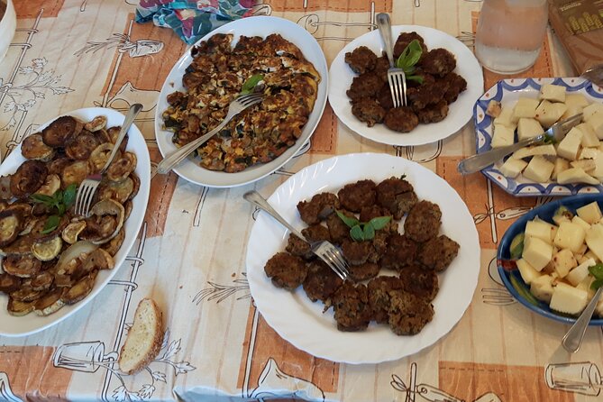 Full-Day Wine Tour in Western Sicily - Savoring the Lunch Experience