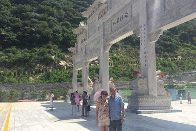 Full Day Xi'an Private Tour of Huashan Mountain Adventure - Introduction