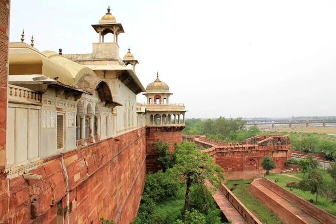 Full Duration 6 Hours Private Taj Mahal Tour By Train From Delhi - Practical Considerations