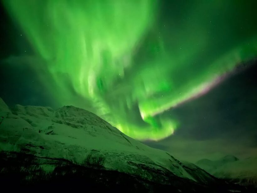Full Night Magic of the Arctic Lights in Tromso - The Experience in Detail