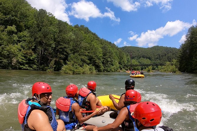 Full Ocoee River Rafting Adventure With a Riverside Lunch - Key Points