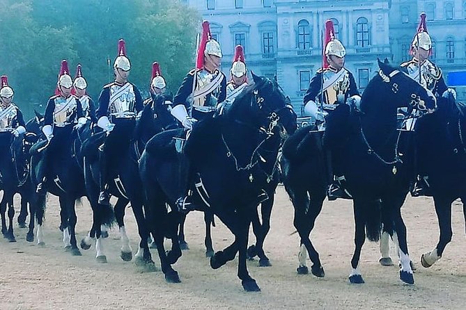 Full Royal Tour: Royal London & Buckingham Palace Tour - The Sum Up