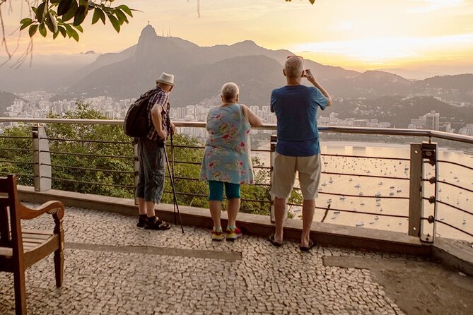 Full Tour in Rio: Christ, Sugarloaf Mountain, City Tour and Lunch - Lunch and Dining Options