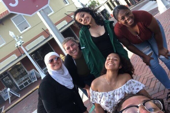 Fun City Scavenger Hunt in Hollywood by Zombie Scavengers - Meeting Point and Logistics