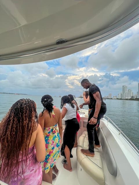 Fun sunset tour with drinks and music included - The Value Proposition