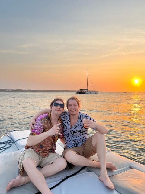 Fun sunset tour with drinks and music included - FAQ