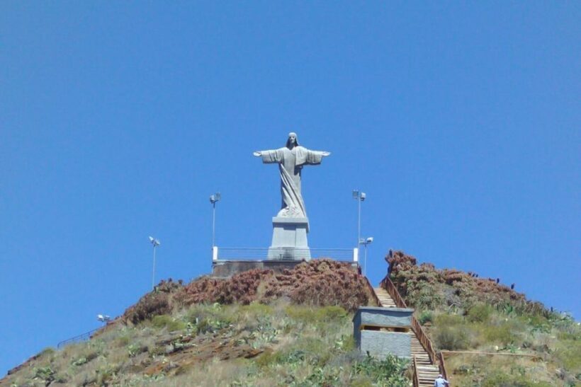 Funchal Guided Tuk Tuk Tour of Garajau and Cristo Rei - An Authentic and Scenic Perspective of Funchal