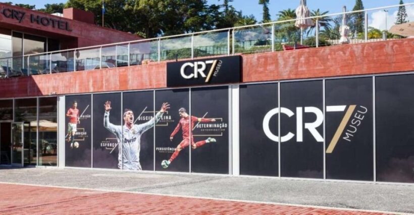 Funchal: Old Town Tuk Tuk Tour with Drop-Off at CR7 Museum - The Itinerary in Detail