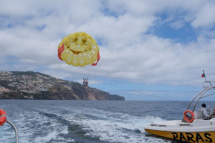Funchal: Parasailing Tour on the Coast of Madeira Island - What is the Parasailing Tour Like?