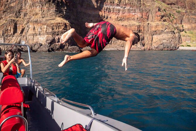 Funchal: Speedboat tour- SEE THE ISLAND AND LIFE AT SEA - Practical Tips and Considerations