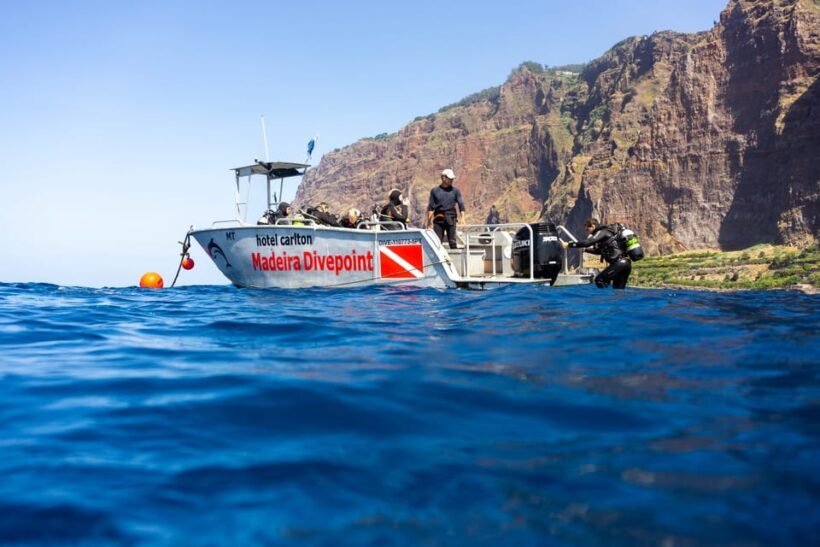 Funchal: Wreck dive F488 Frigate - certified divers - Key Points