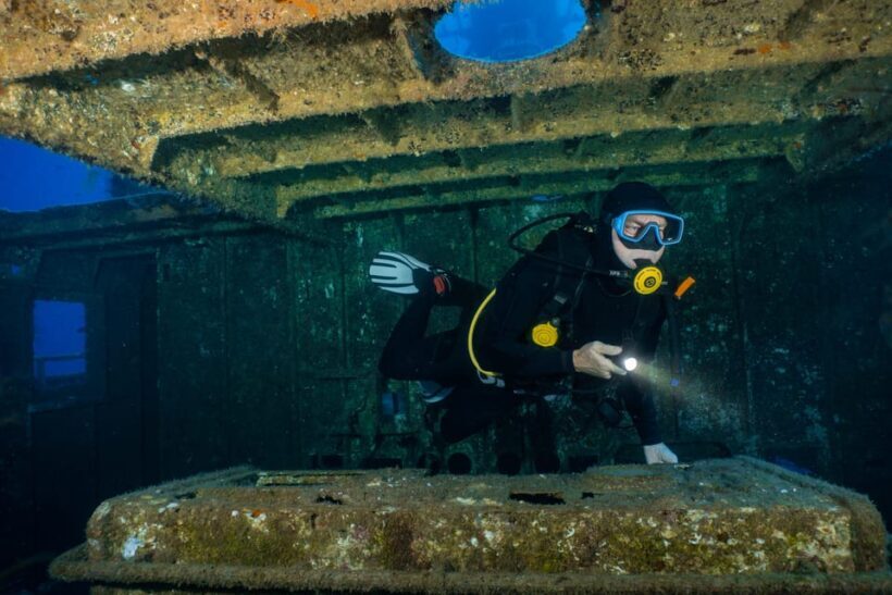 Funchal: Wreck dive F488 Frigate - certified divers - The Sum Up: Who Will Truly Appreciate This Wreck Dive?