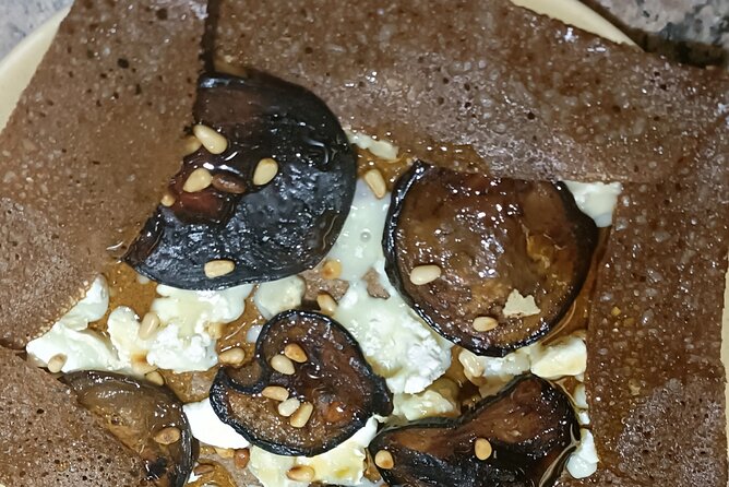 Galettes and Crêpes Cooking Class with Host table diner - A Tasty Look at Parisian Cuisine: Galettes and Crêpes Cooking Class with Host Table Dîner