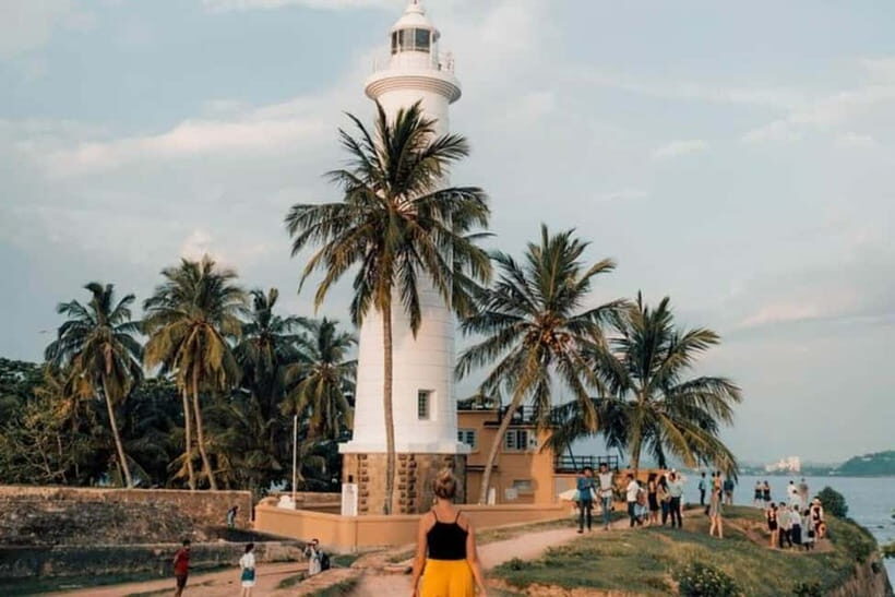 Galle Fort: Small Group Guided Walking Tour with a Local - Key Points