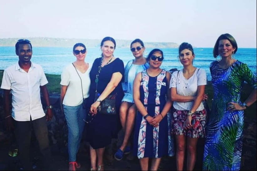 Galle Fort: Small Group Guided Walking Tour with a Local - Group Size and Logistics
