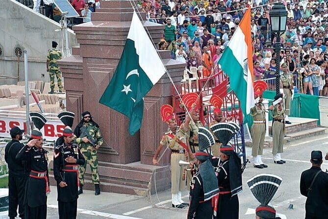 Ganda Singh Border Flag Ceremony 1-day Tour with Dinner - Key Points