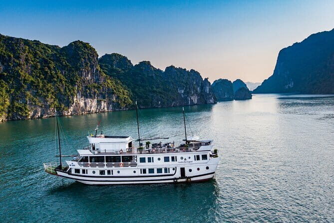 Garden Bay Cruises - Traditional Wooden Boat to Bai Tu Long Bay - An Overview of the Experience