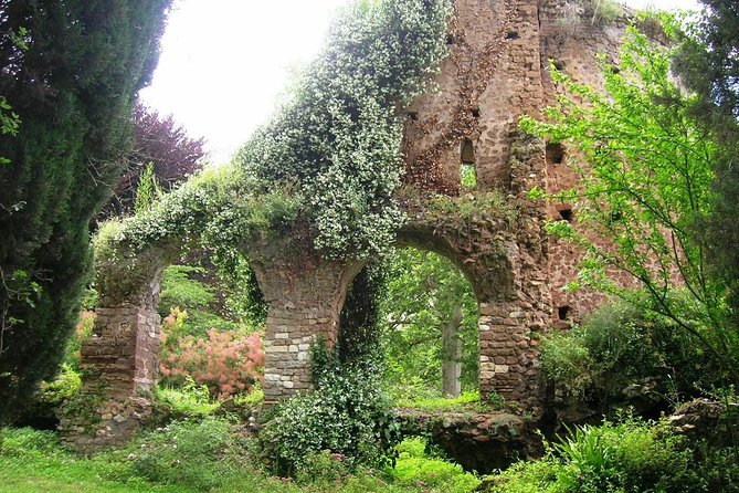 Garden of Ninfa and Sermoneta Day Trip From Rome With Lunch - Itinerary