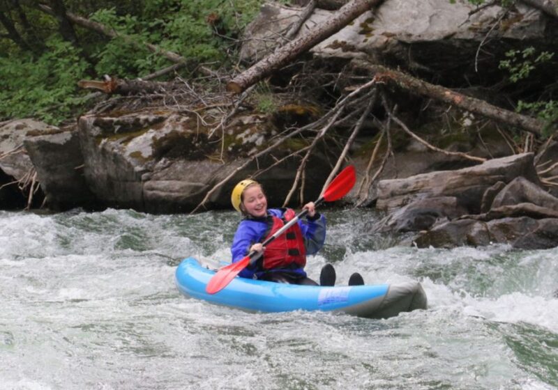 Gardiner: Inflatable Kayak Trip on the Yellowstone River - An In-Depth Look at the Yellowstone River Kayak Experience