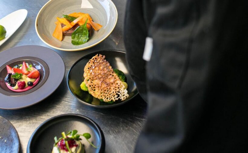 Gastronomic 6-course fine-dining dinner on Luxury London Bus - Practicalities & Logistics