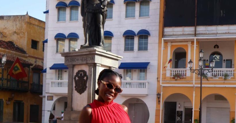 Gastronomic tour and professional photos in the old city - Key Points