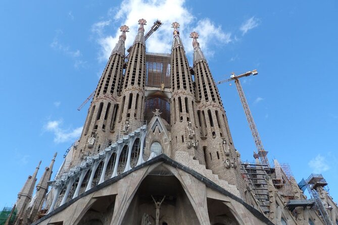 Gaudi and La Sagrada Familia Exterior Self-Guided Audio Tour - Practical Tips for Making the Most of This Tour