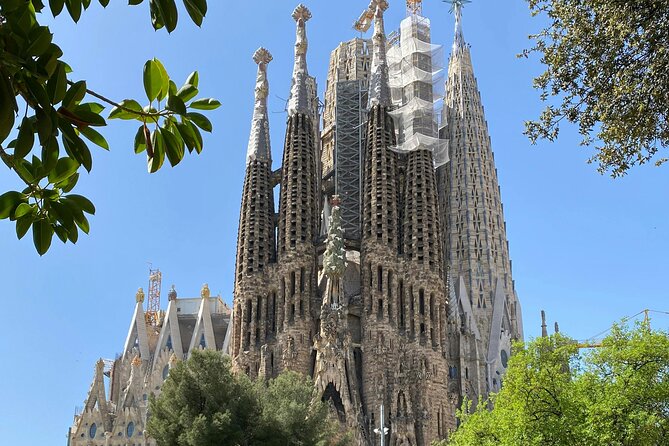 Gaudí and Sagrada Familia Private Tour in Barcelona - Authentic Insights from Past Participants