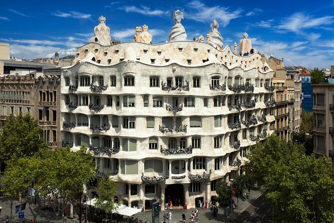 Gaudi Guided Tour: Casa Batllo, La Pedrera & Casa Vicens - Highlighted Reviews from Travelers
