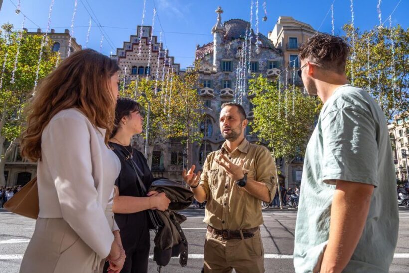 Gaudí Private Tour: Must-See Sites & Hidden Modernism Gems - An In-Depth Look at the Gaudí Private Tour