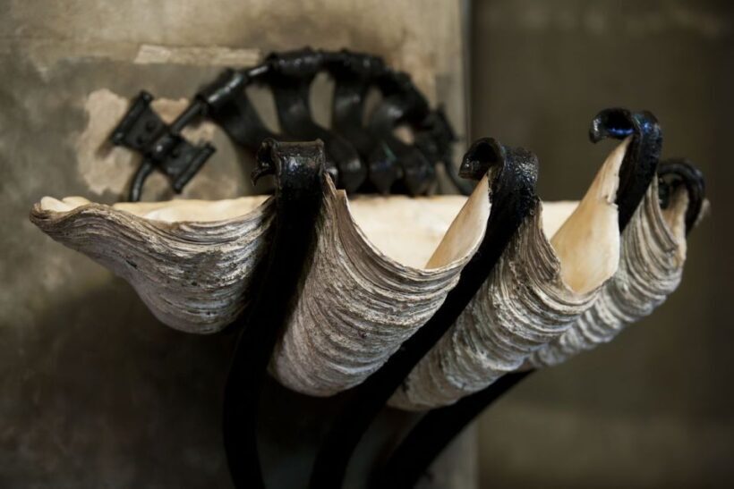 Gaudi's Crypt in Colonia Güell with Audioguide - The Experience: A Balance of Art and Authenticity