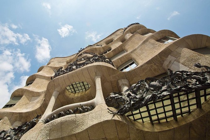 Gaudis Modernist Legacy: Small Group Walking Tour - Highlights of the Walking Tour: La Pedrera and Casa Batlló