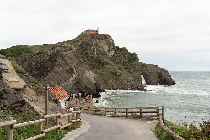 Gaztelugatxe and Gernika Tour From San Sebastian - What Travelers Are Saying