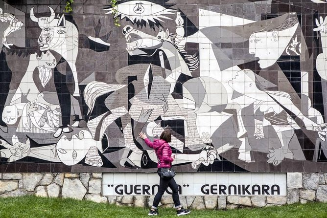 Gaztelugatxe, Bermeo and Gernika Tour Review - Visiting Gernika