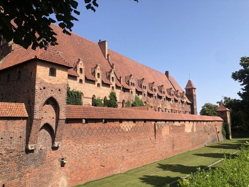 Gdansk: Malbork Castle & Westerplatte Tour with Local Lunch - The Sum Up