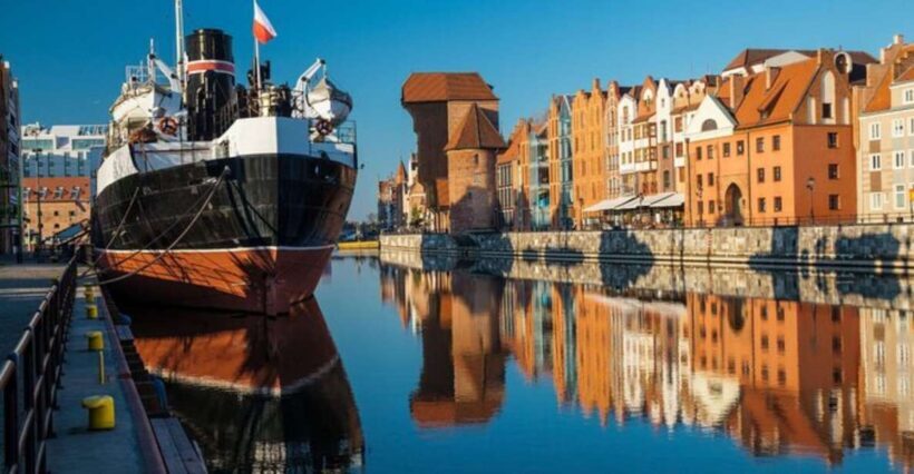 Gdansk: Private custom walking tour with a local guide - FAQ