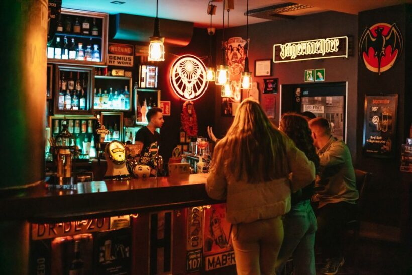 Gdansk: Pub Crawl with Free Drinks - Authenticity and Unique Aspects