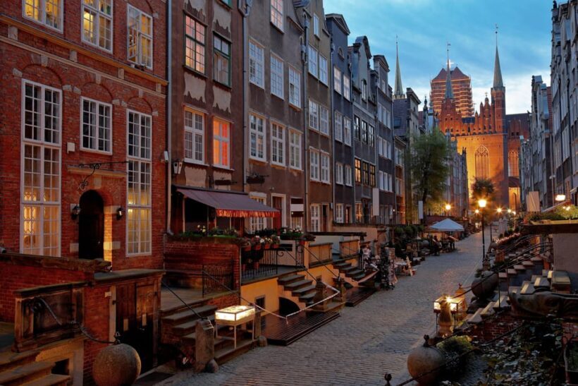 Gdansk VIP Party: Exclusive 3 or 5-Hour Hummer Limo Tour - The Sum Up